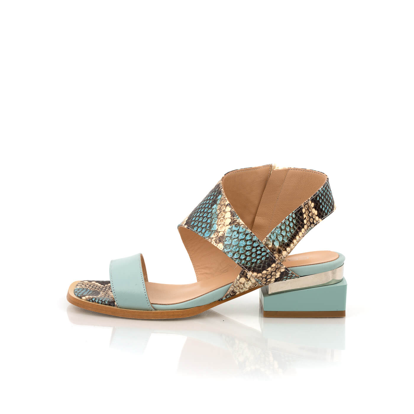 Sandale dama piele - Zeci de modele la super preturi | Capricia